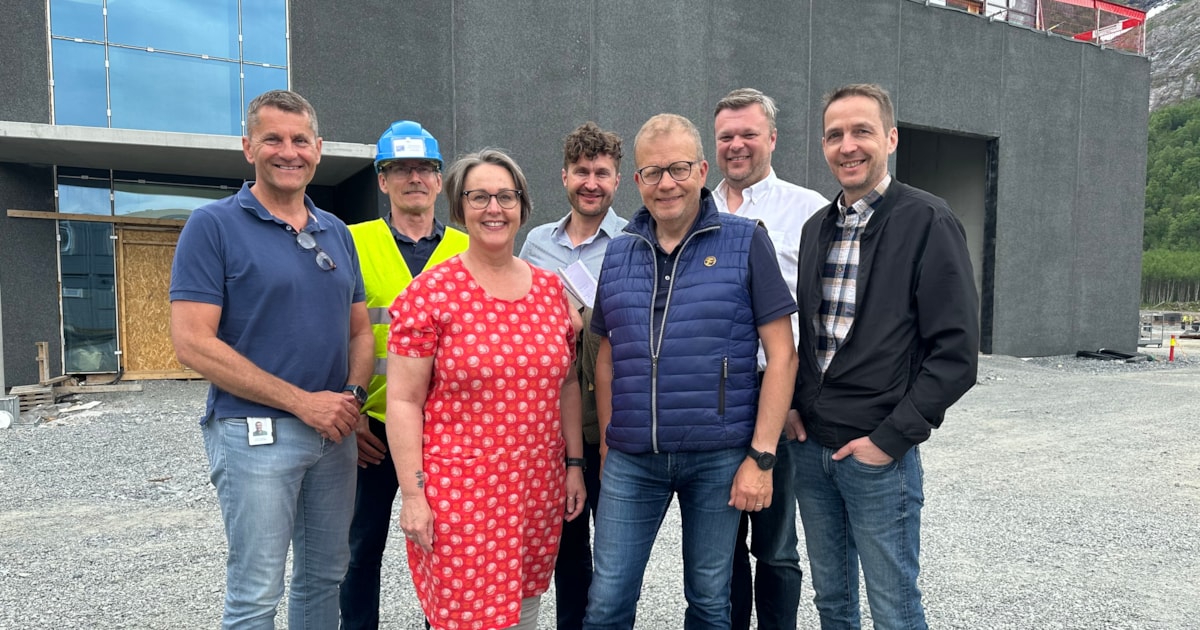 Helgeland Smolt får pris av NHO Nordland: – Skaper mange arbeidsplasser ...